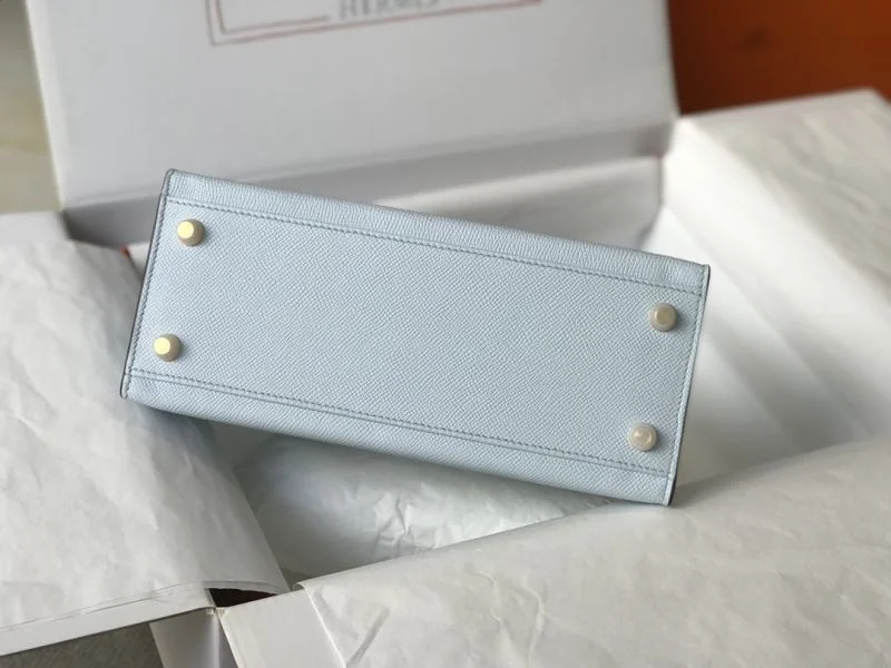 Indistinguishable Hermes Kelly Bags