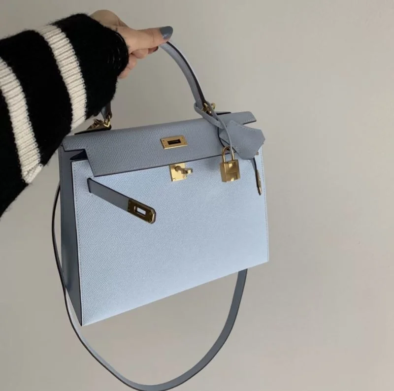 Indistinguishable Hermes Kelly Bags