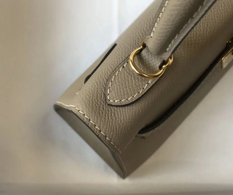Top mirror Hermes Kelly Bags