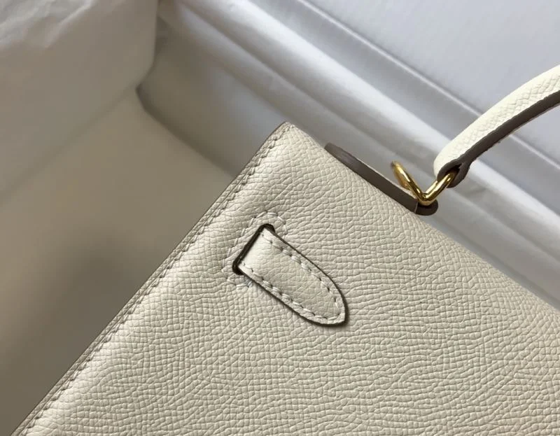 Top mirror Hermes Kelly Bags