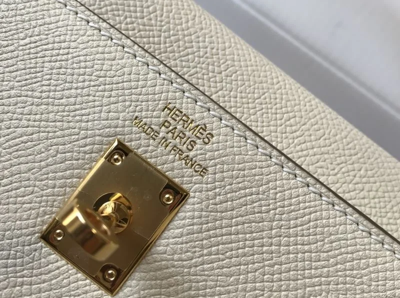 Top mirror Hermes Kelly Bags