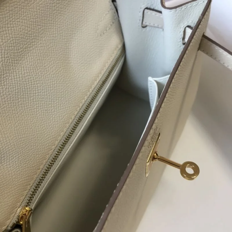Top mirror Hermes Kelly Bags