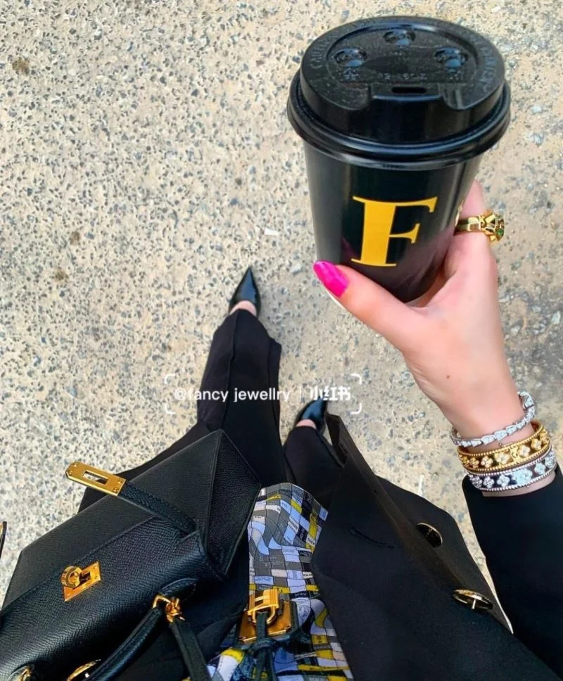 Indistinguishable Hermes Kelly Bags