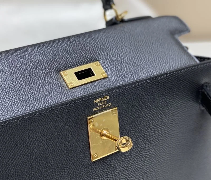 Indistinguishable Hermes Kelly Bags