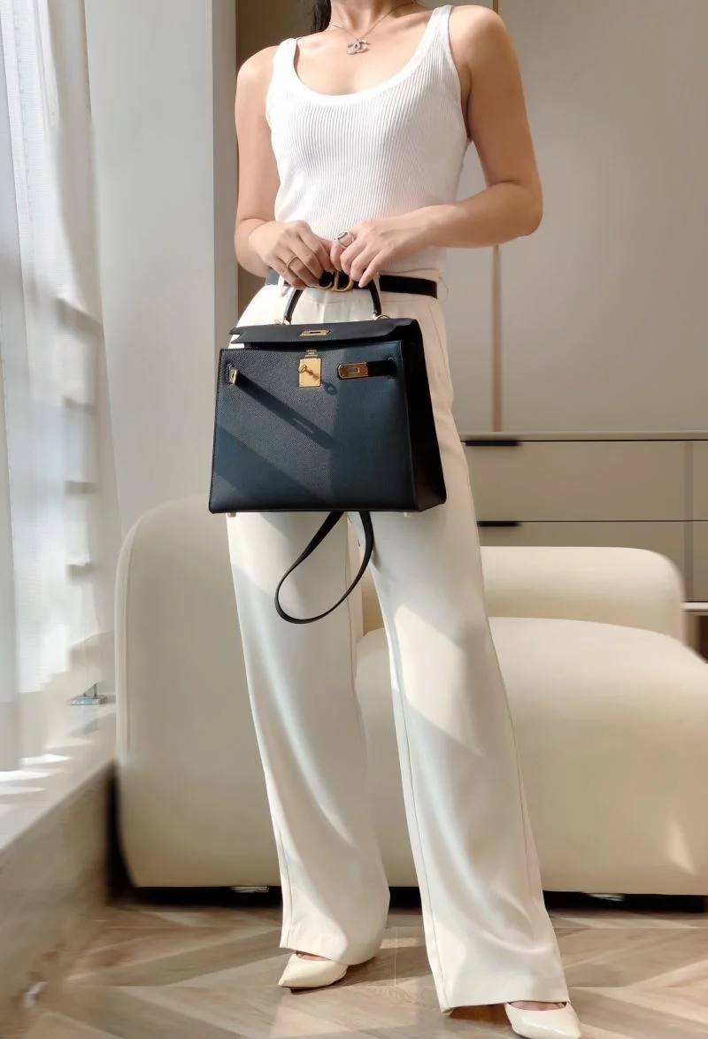 Indistinguishable Hermes Kelly Bags