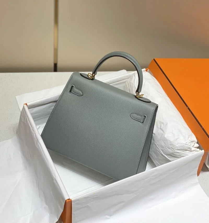 Indistinguishable Hermes Kelly Bags