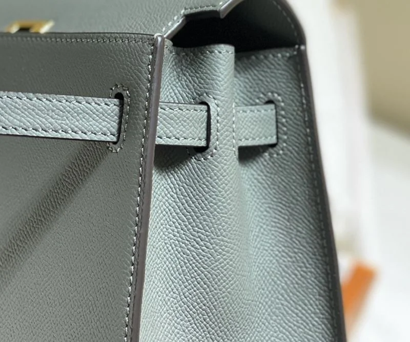 Indistinguishable Hermes Kelly Bags