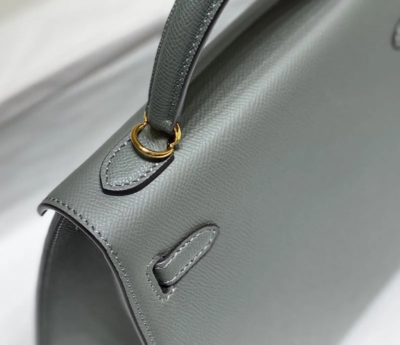 Indistinguishable Hermes Kelly Bags