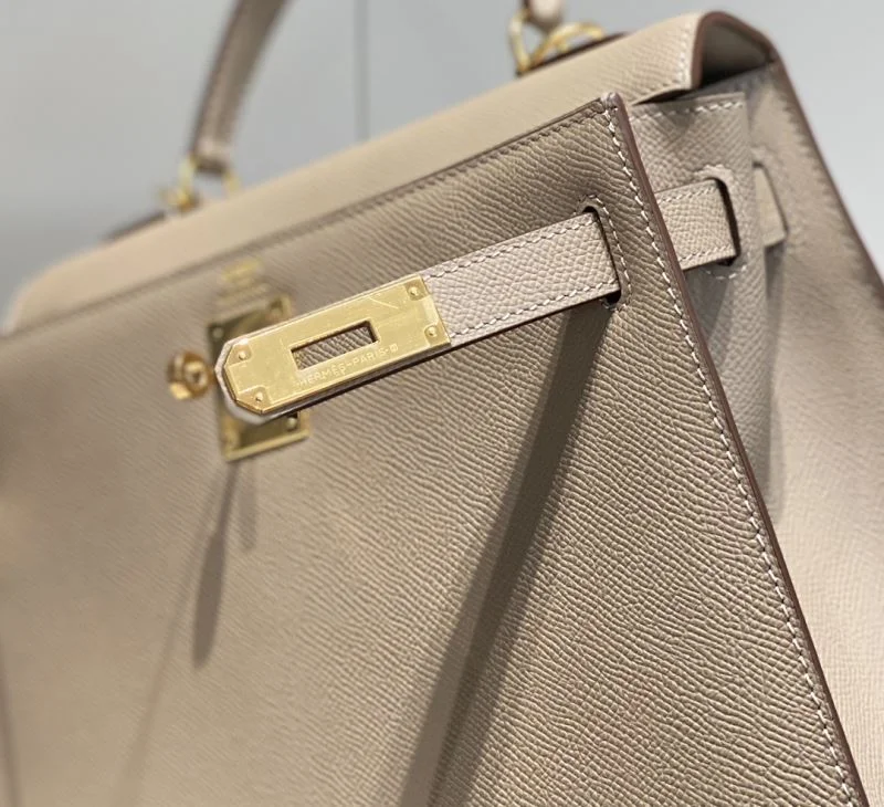 Indistinguishable Hermes Kelly Bags