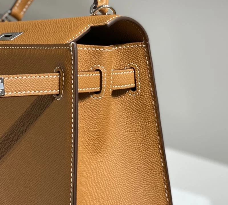Indistinguishable Hermes Kelly Bags
