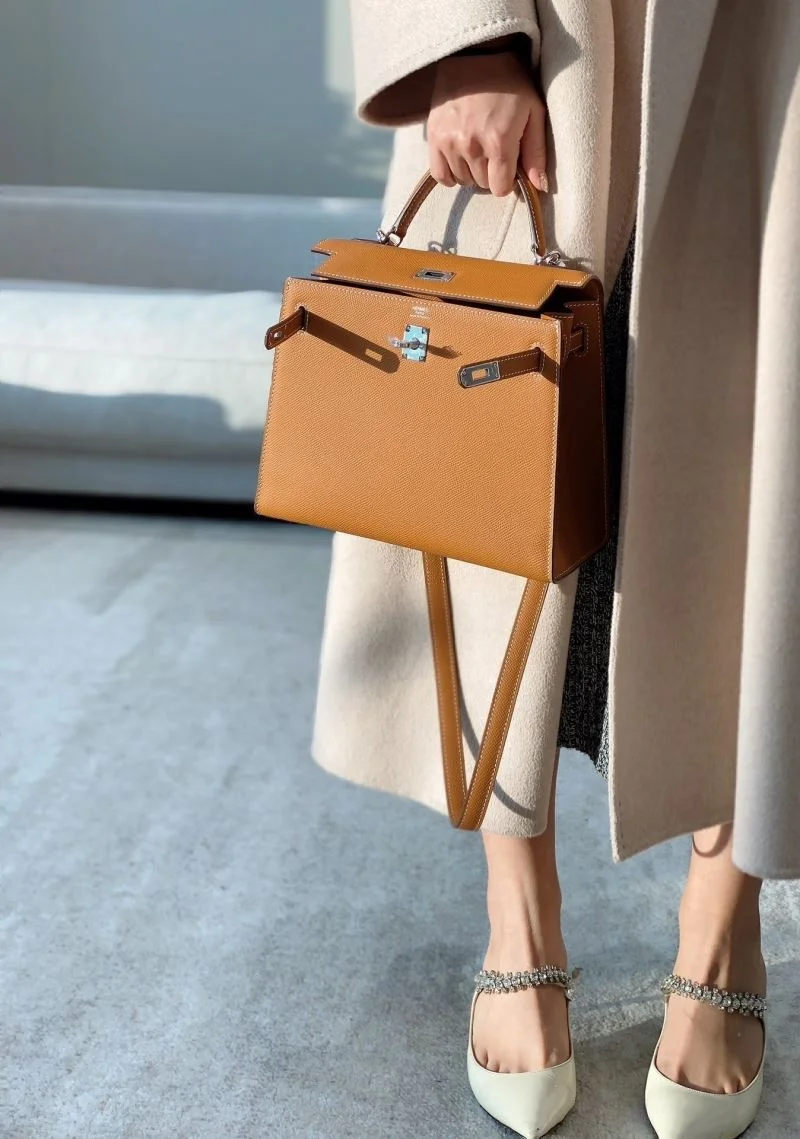 Indistinguishable Hermes Kelly Bags