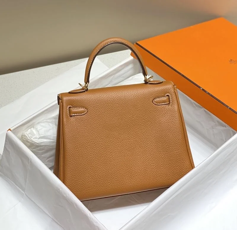 Indistinguishable Hermes Kelly Bags