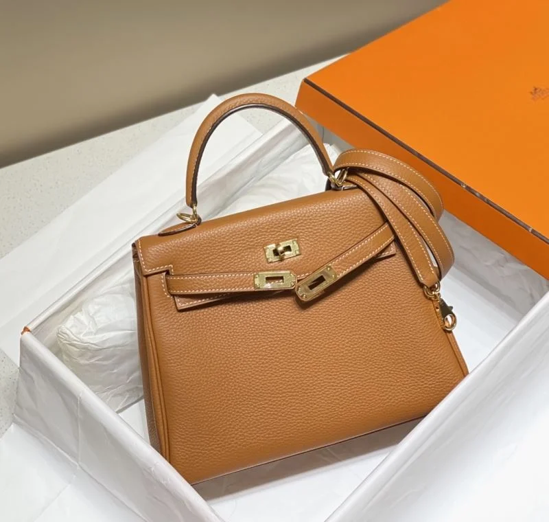 Indistinguishable Hermes Kelly Bags