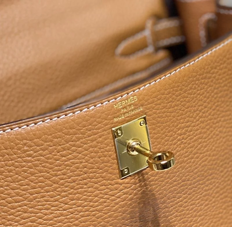 Indistinguishable Hermes Kelly Bags