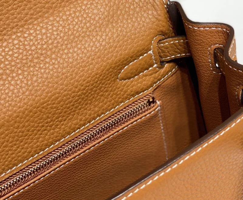 Indistinguishable Hermes Kelly Bags
