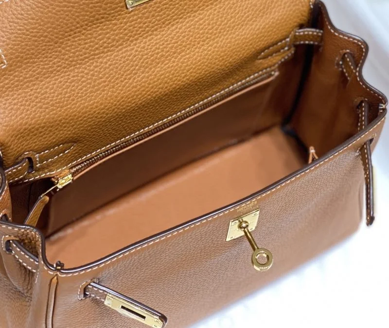 Indistinguishable Hermes Kelly Bags