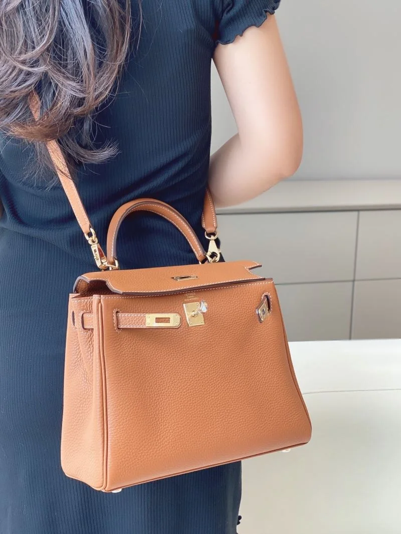 Indistinguishable Hermes Kelly Bags