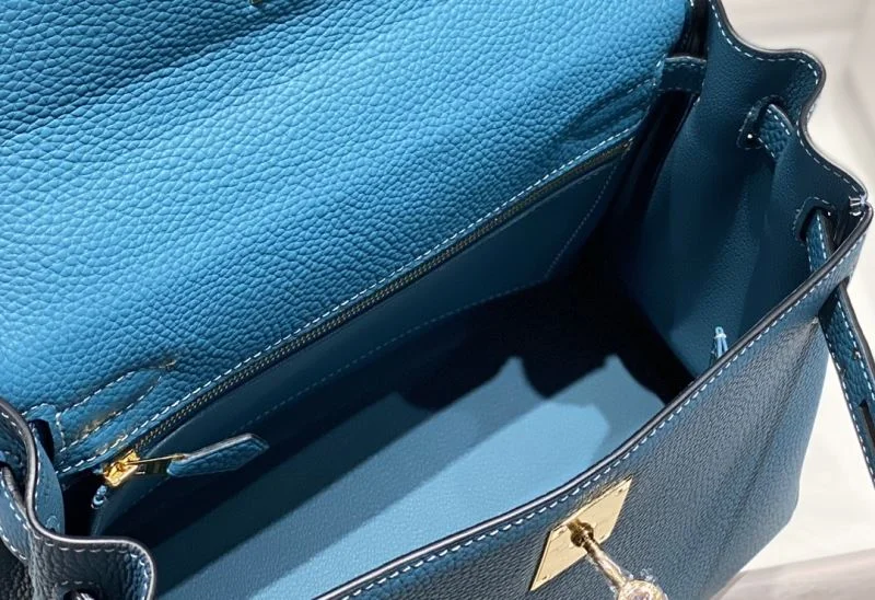 Top mirror Hermes Kelly Bags