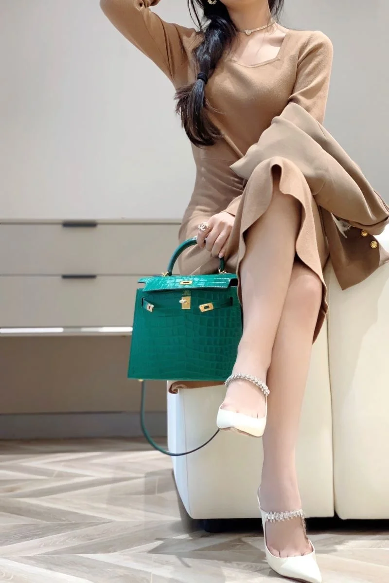 Budget-friendly Hermes Kelly Bags