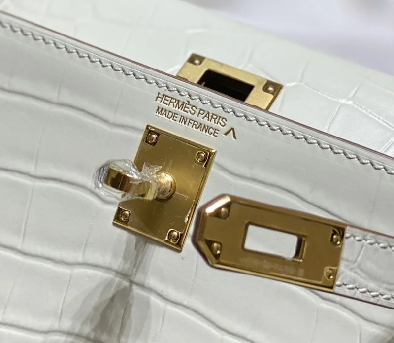 Top mirror Hermes Kelly Bags
