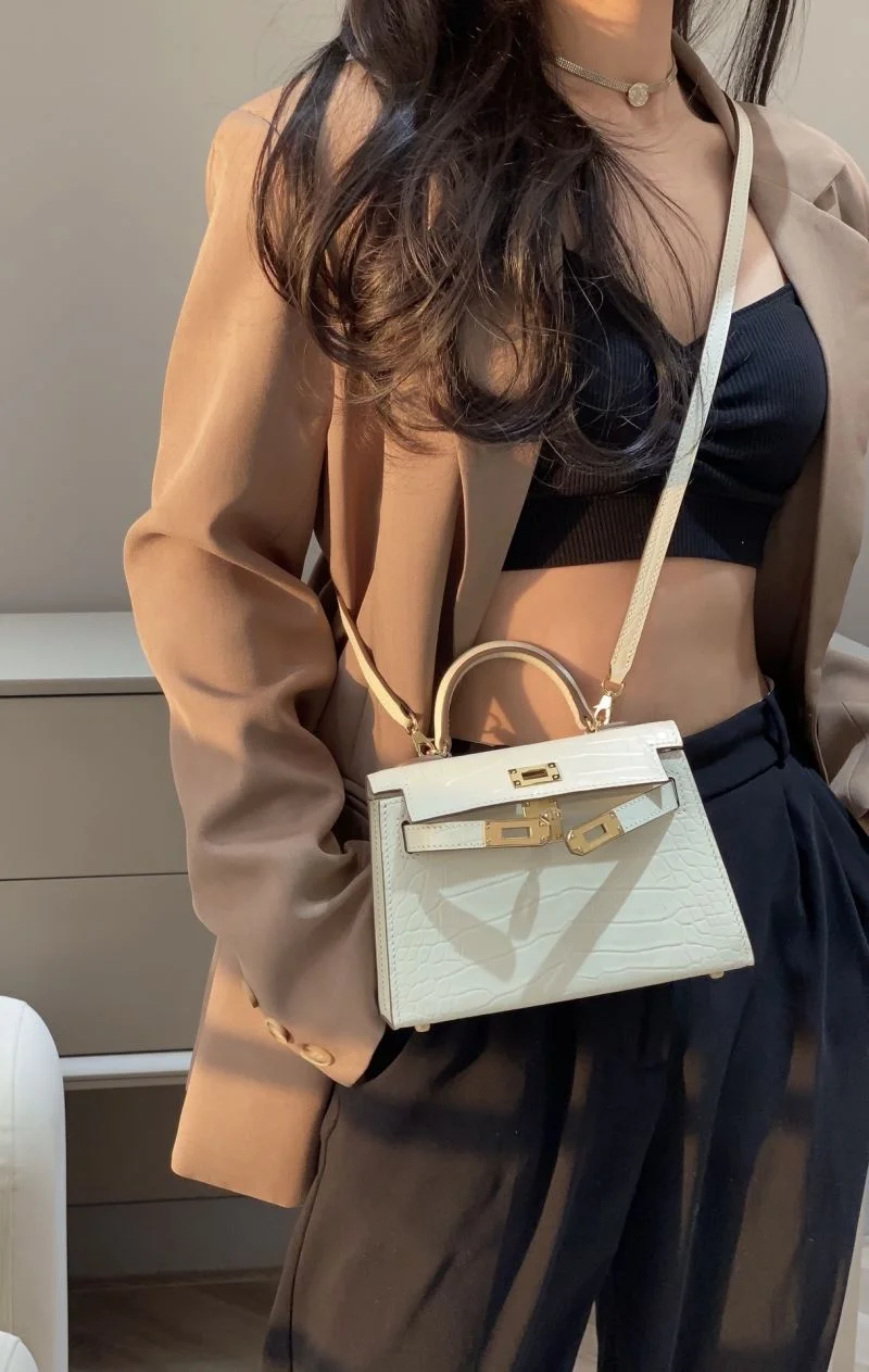 Top mirror Hermes Kelly Bags
