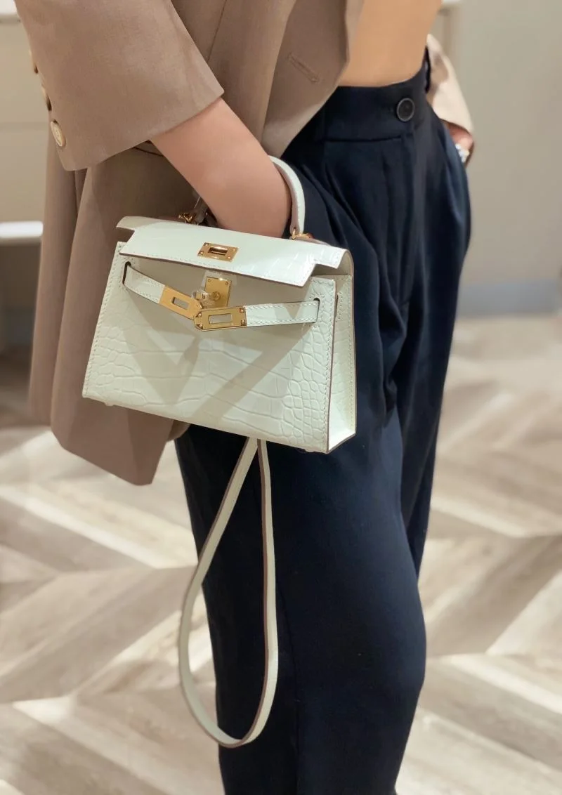 Top mirror Hermes Kelly Bags