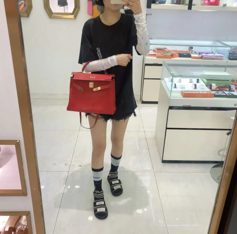 Top mirror Hermes Kelly Bags