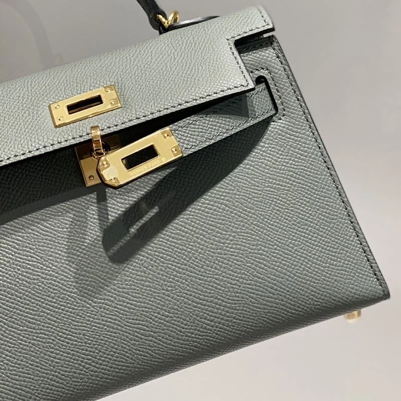 Indistinguishable Hermes Kelly Bags
