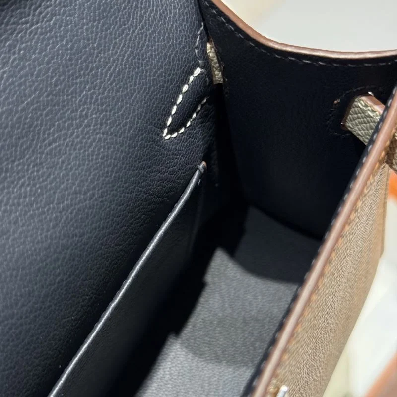 Indistinguishable Hermes Kelly Bags