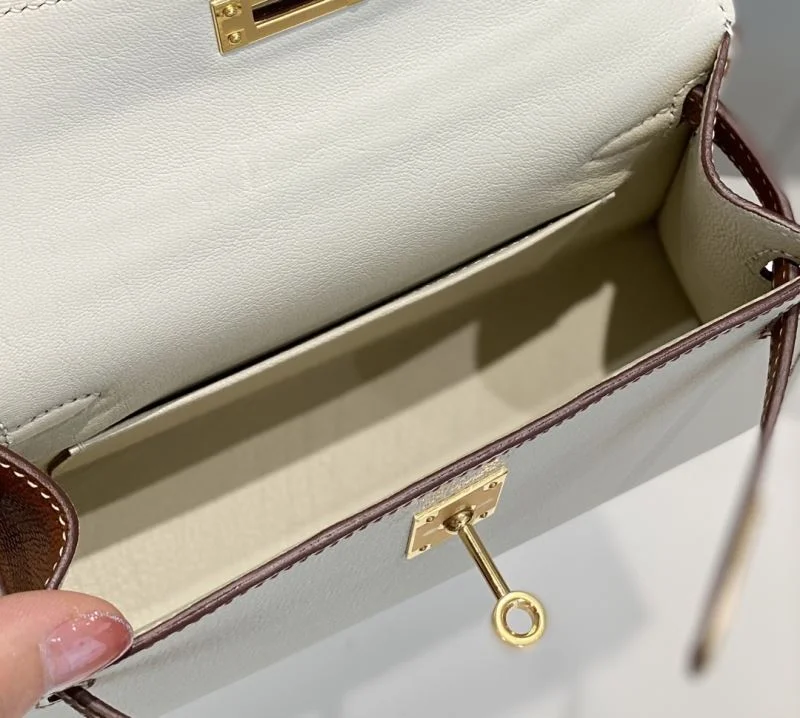 Low-cost Hermes Kelly Bags