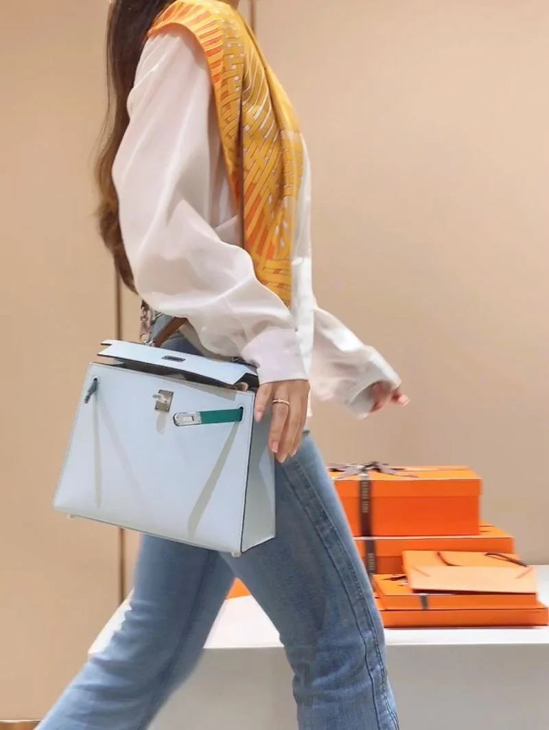 Budget-friendly Hermes Kelly Bags