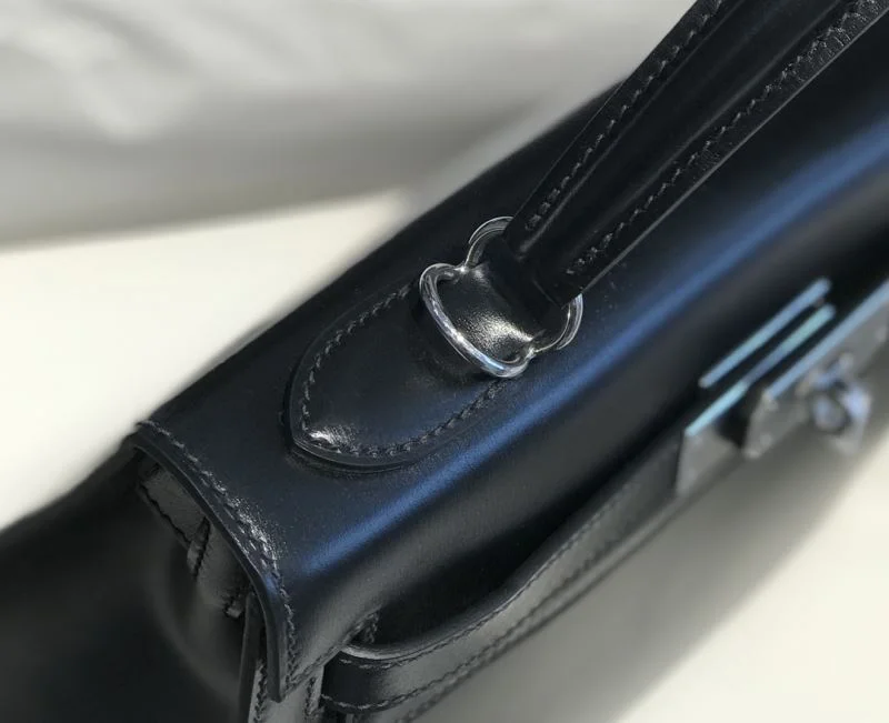 Indistinguishable Hermes Kelly Bags