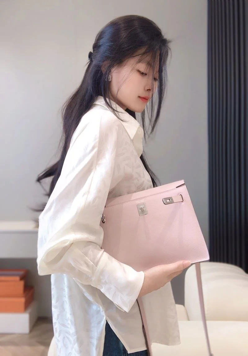 Top mirror Hermes Kelly Bags