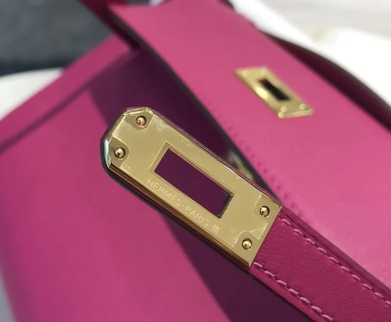 Indistinguishable Hermes Kelly Bags