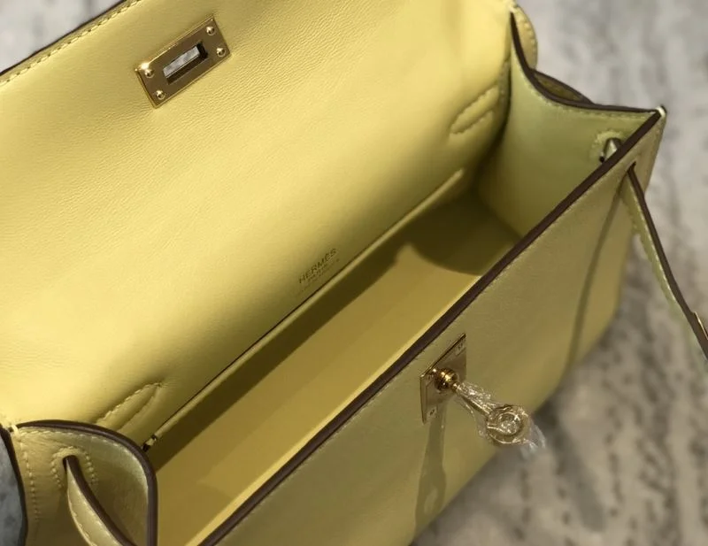 Top mirror Hermes Kelly Bags
