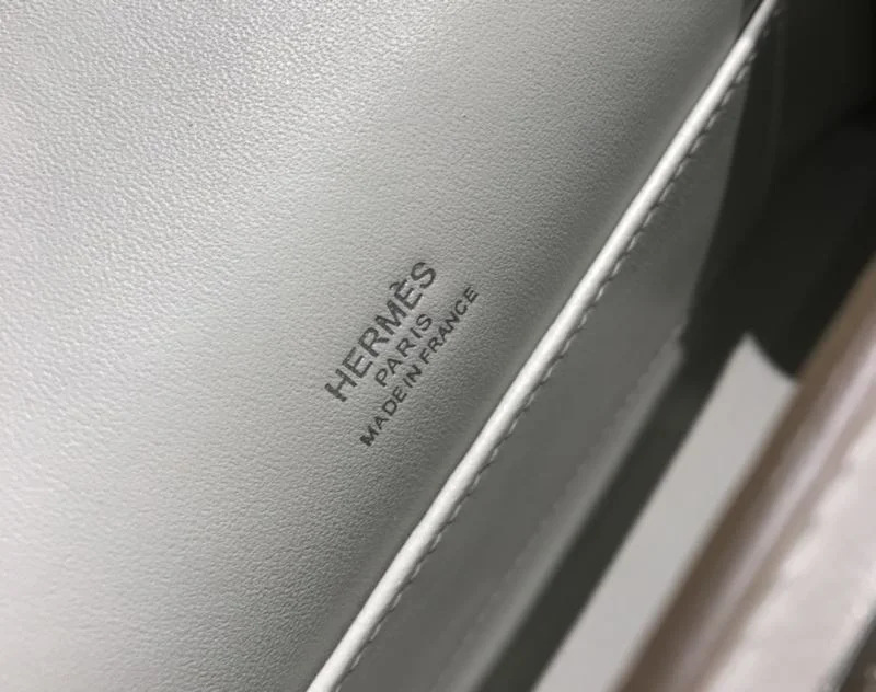Budget-friendly Hermes Kelly Bags