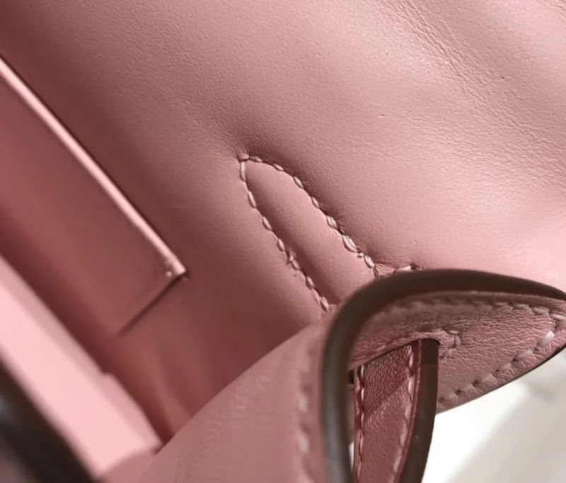 Indistinguishable Hermes Kelly Bags