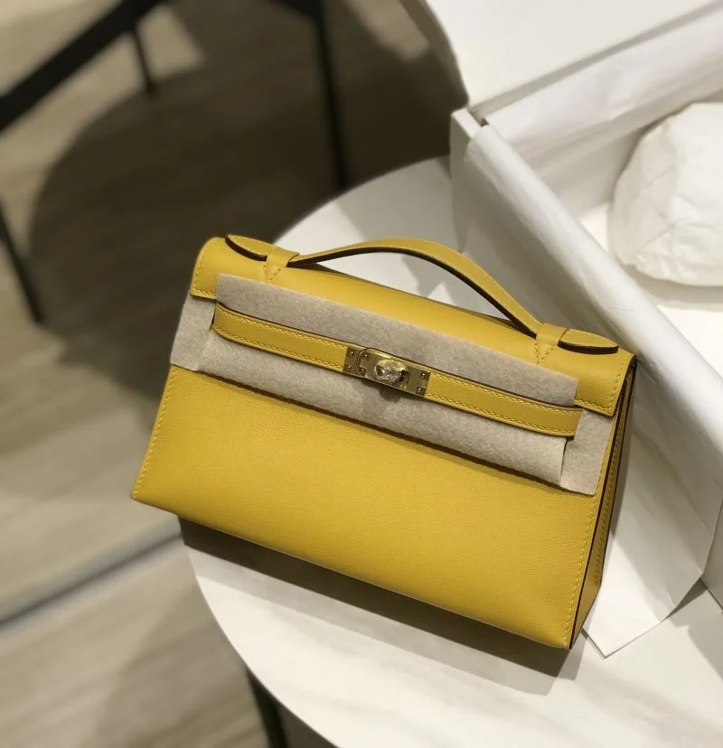 Top mirror Hermes Kelly Bags