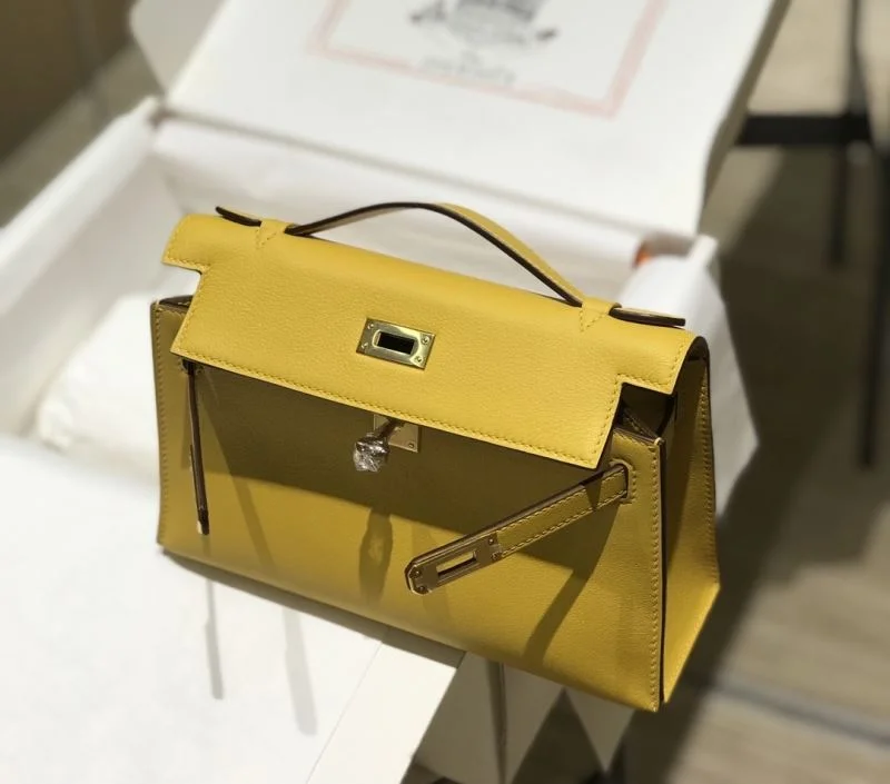 Top mirror Hermes Kelly Bags