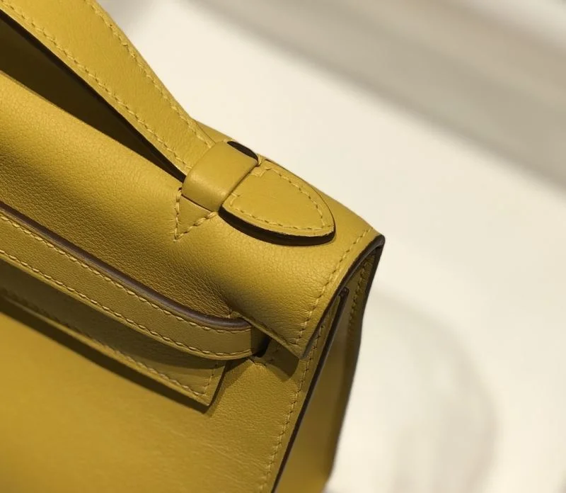 Top mirror Hermes Kelly Bags