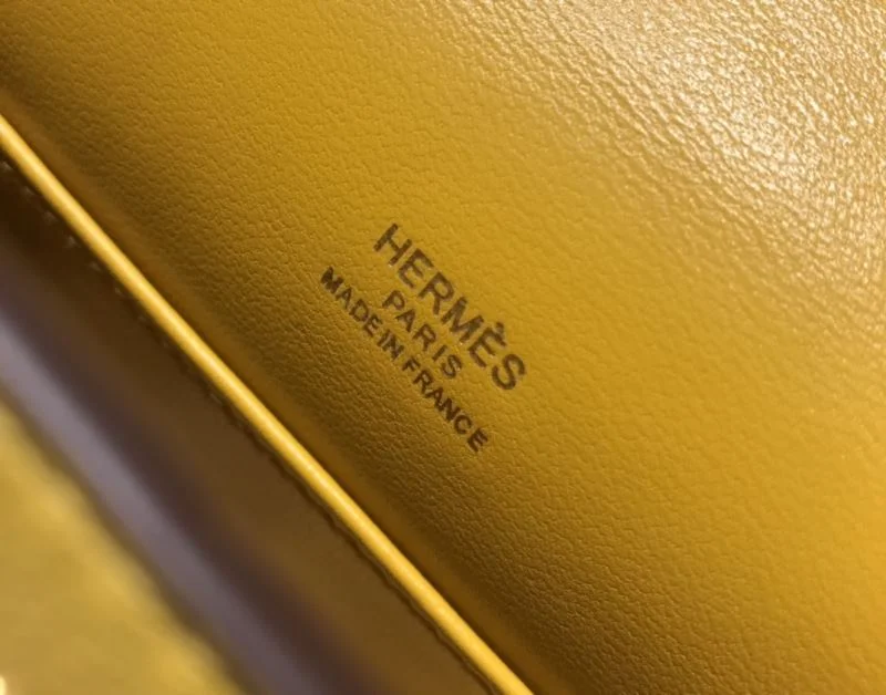 Top mirror Hermes Kelly Bags