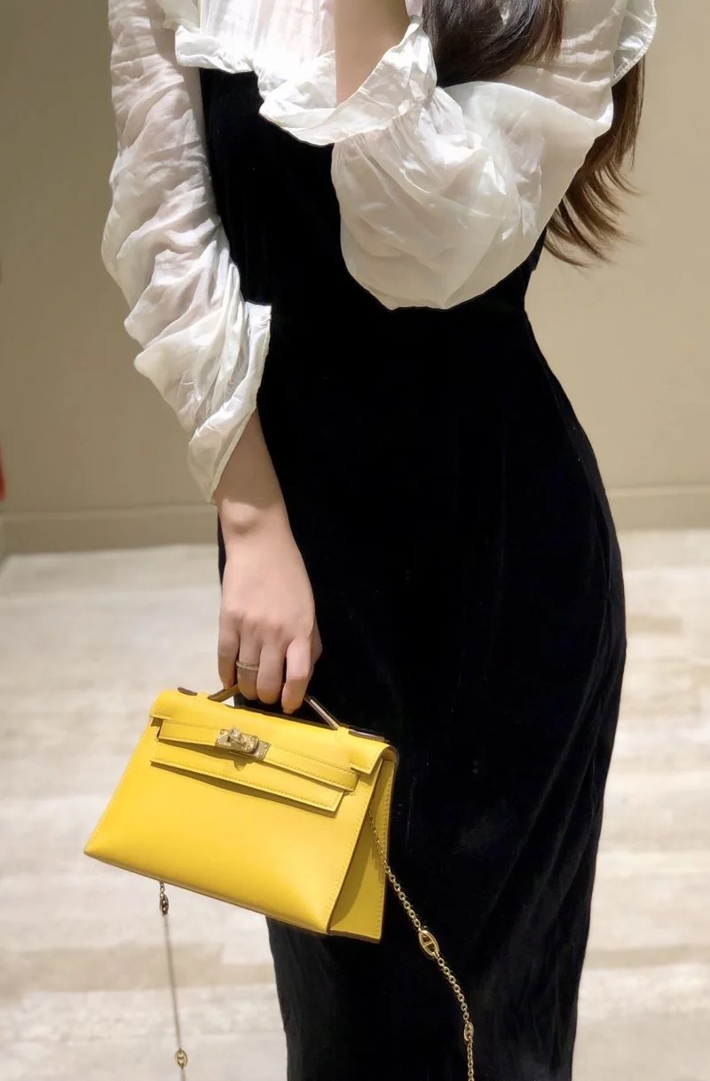 Top mirror Hermes Kelly Bags