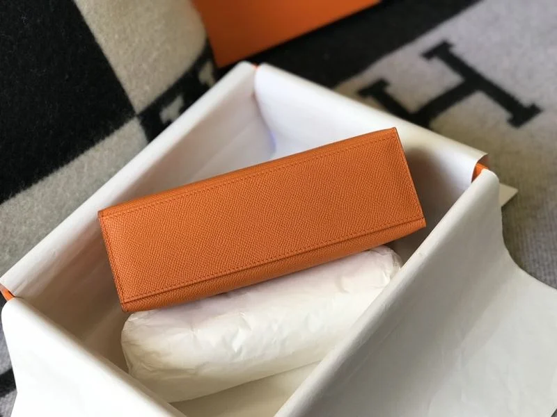 Indistinguishable Hermes Kelly Bags