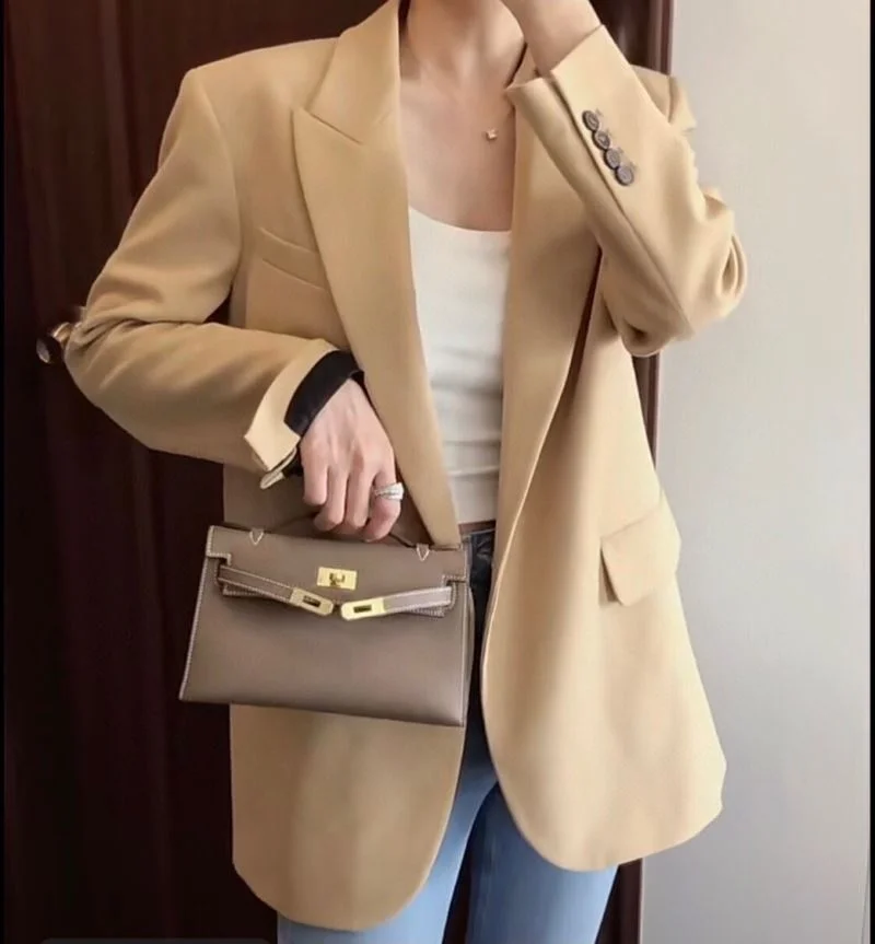 Indistinguishable Hermes Kelly Bags