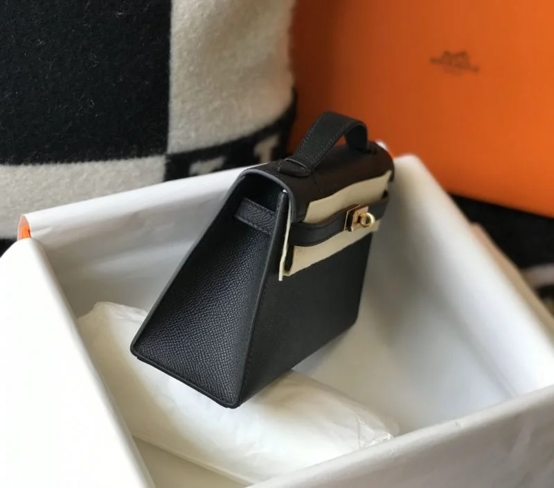 Top mirror Hermes Kelly Bags
