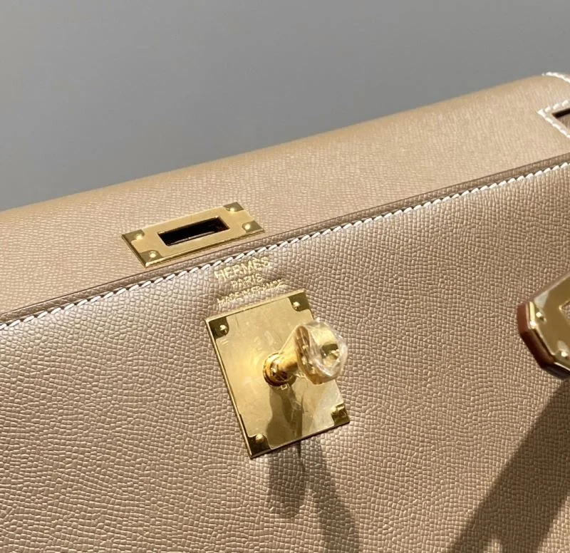 Low-cost Hermes Kelly Bags