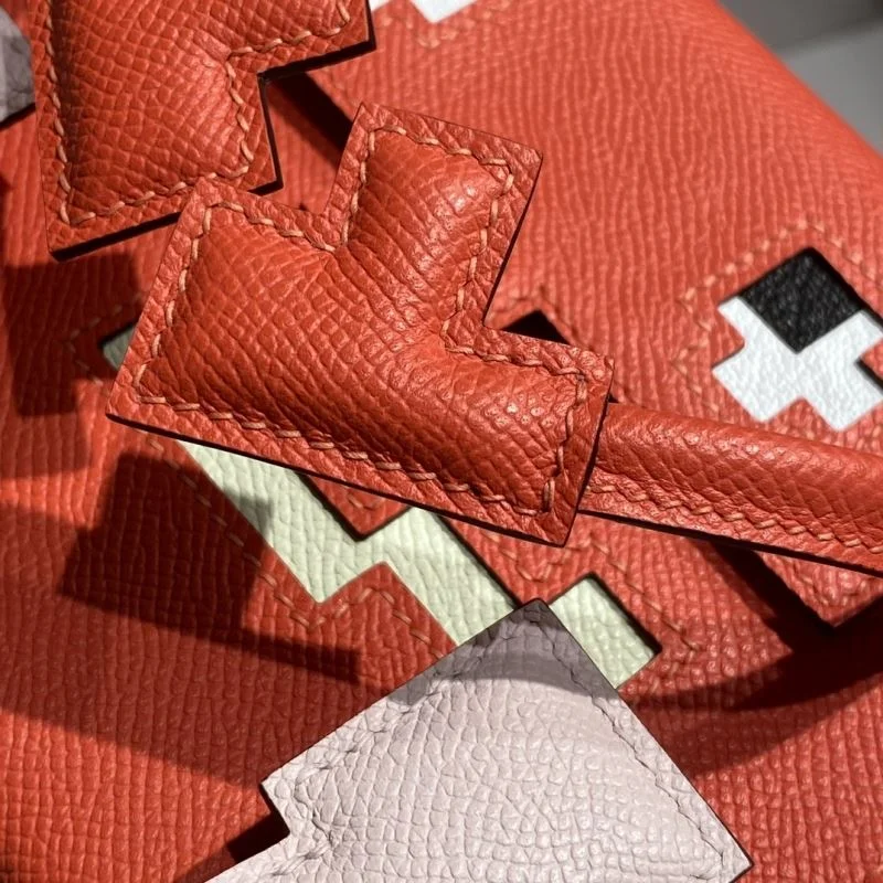 Indistinguishable Hermes Kelly Bags
