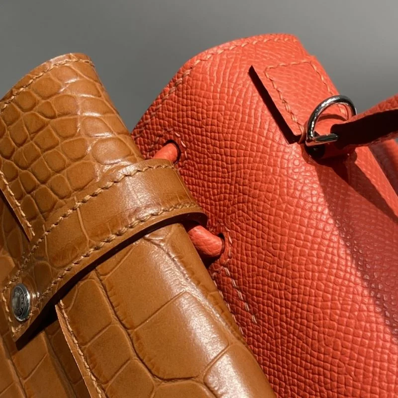 Indistinguishable Hermes Kelly Bags