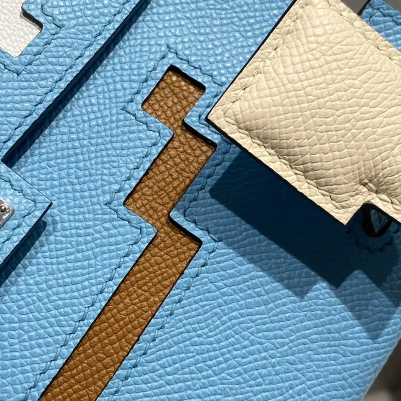Indistinguishable Hermes Kelly Bags