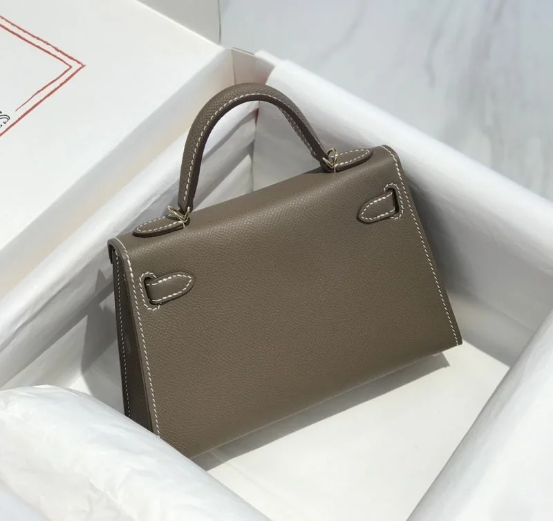 Indistinguishable Hermes Kelly Bags